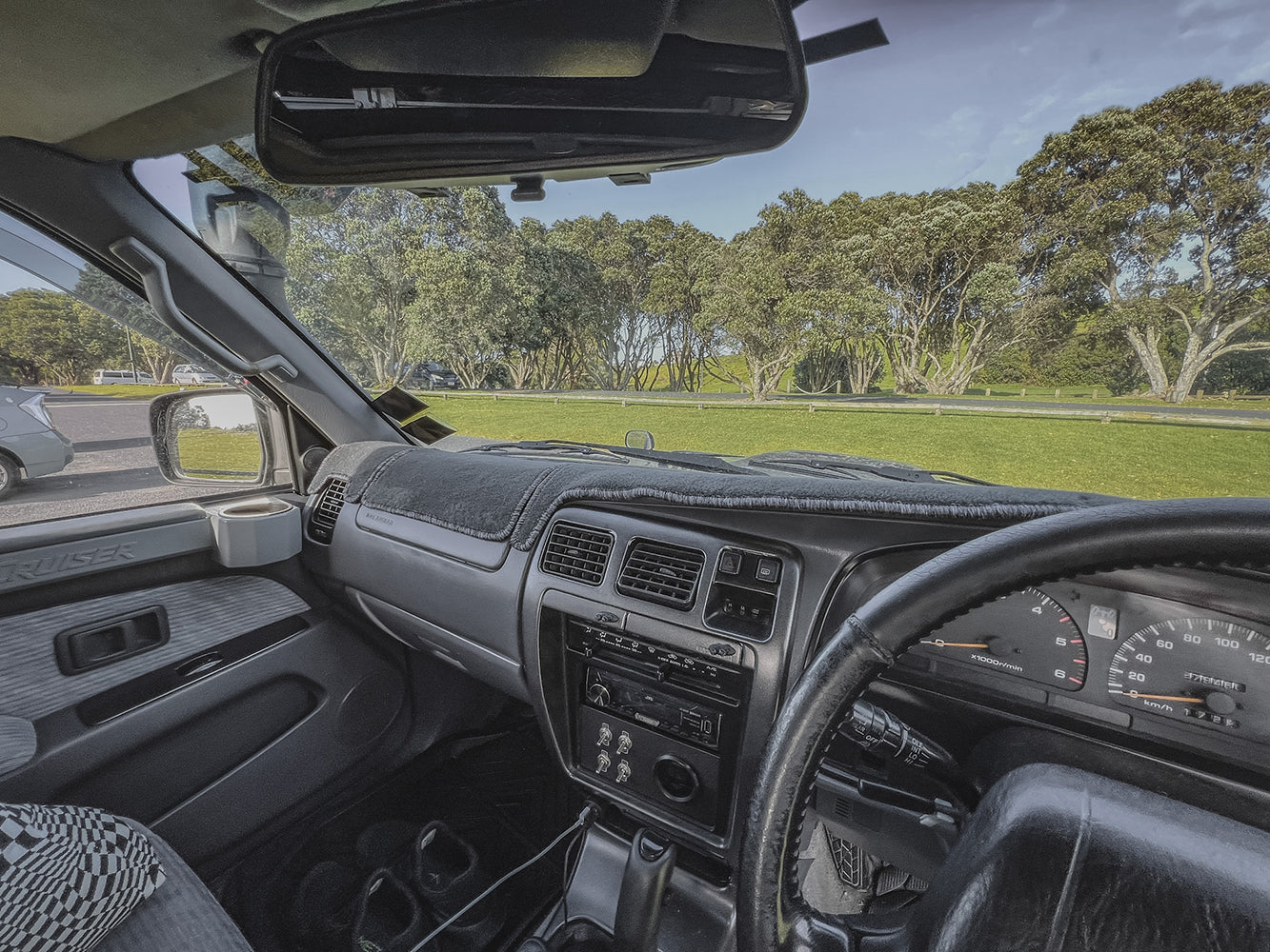 Hilux Surf / 4Runner Dash Mat l Surf Syndicate